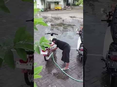 Mandi dulu biar tambah semangat 🔥💪😁