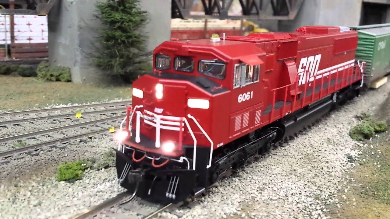 Soo SD60M Soundtraxx Installed - YouTube
