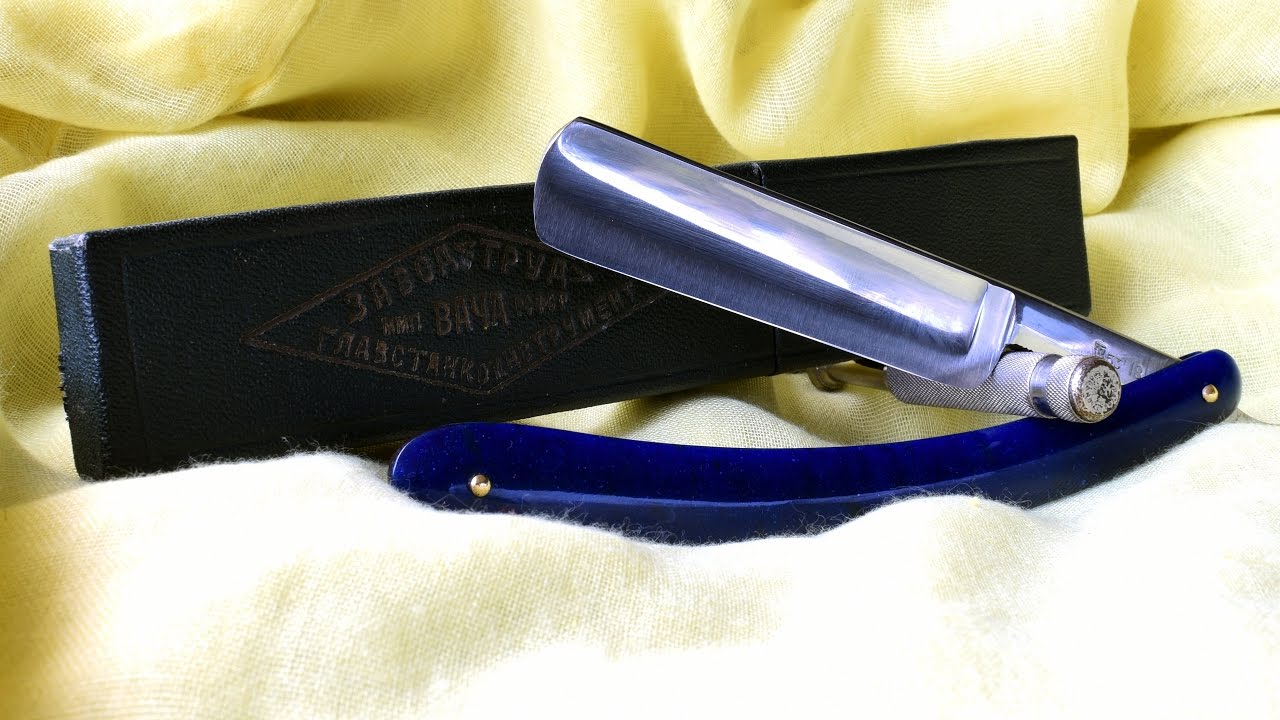 Russian beauty Straight razor shave test - YouTube