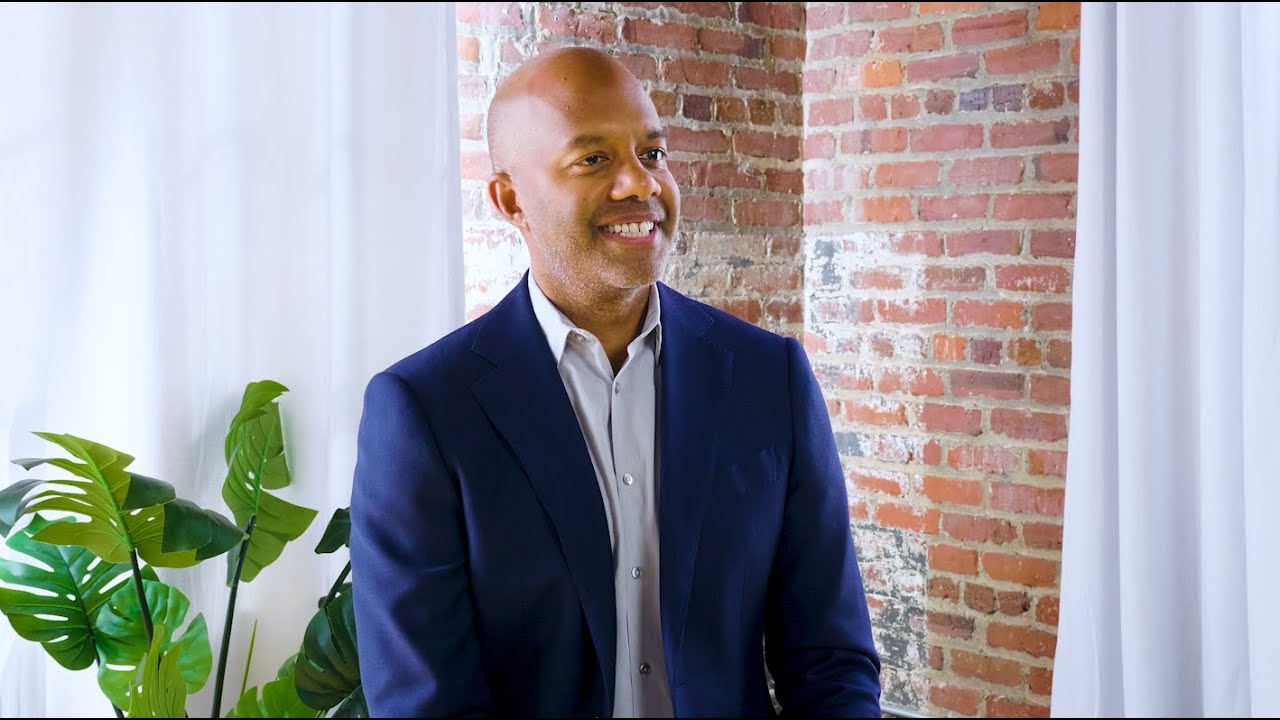 Being an Executive and a Professor - Alumni Testimonial - Dr. Ashok ...