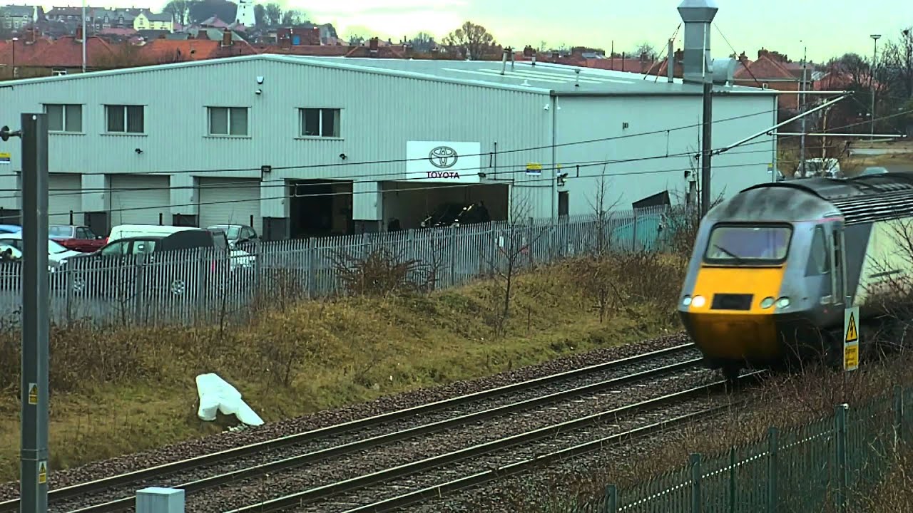 GRAND CENTRAL 180105 crosses with East coast HST 43302 and 43277 ...