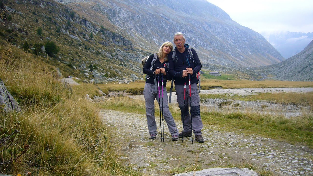 Malga Lincino m.1621 - Passo Poia m.2775 - YouTube