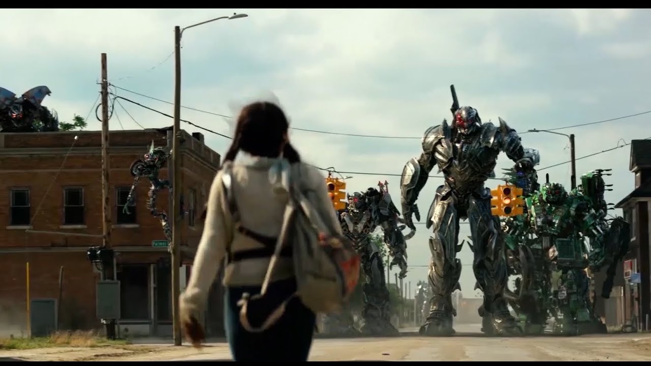 Transformers The Last Knight 2017| Autobots Vs Decepticon | Street ...