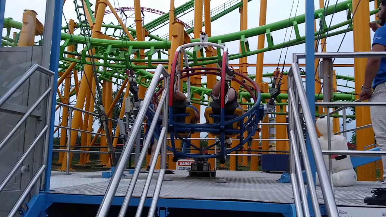 Family on nightwing at six flags new england - YouTube