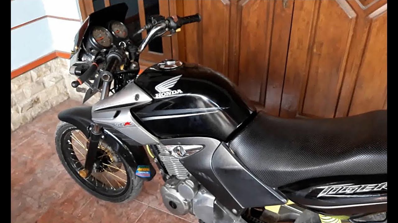 review honda tiger 2000 bercostum honda tiger revo - YouTube