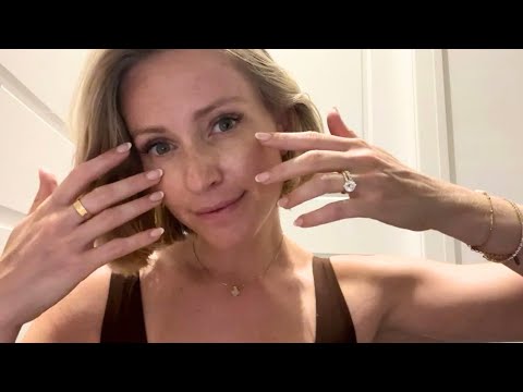 ASMR Slow Touching & Tracing My Face💆‍♀️