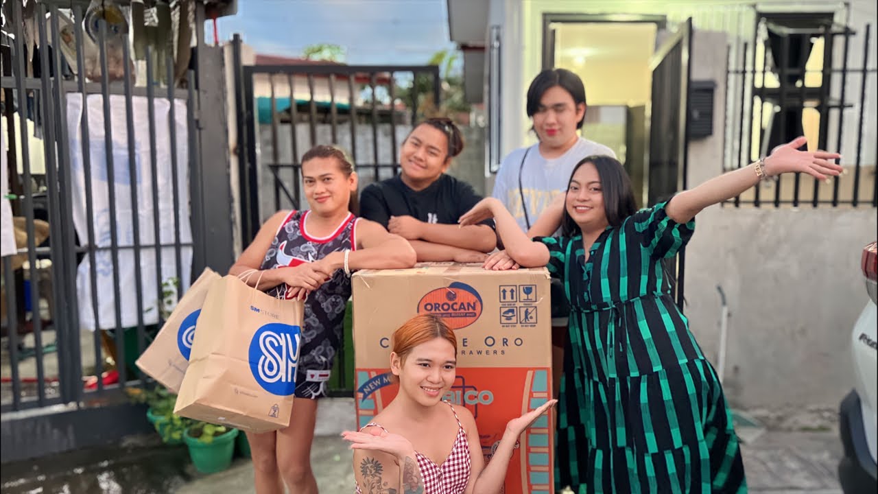 LIVE AT BNT HOUSE! - YouTube