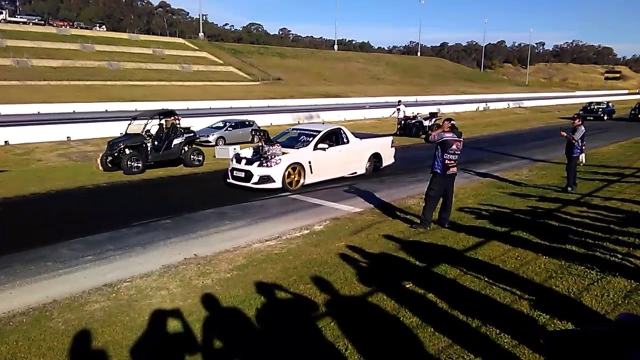Burnout Masters , Blown VF Commodore Ute , Eastern Creek - YouTube