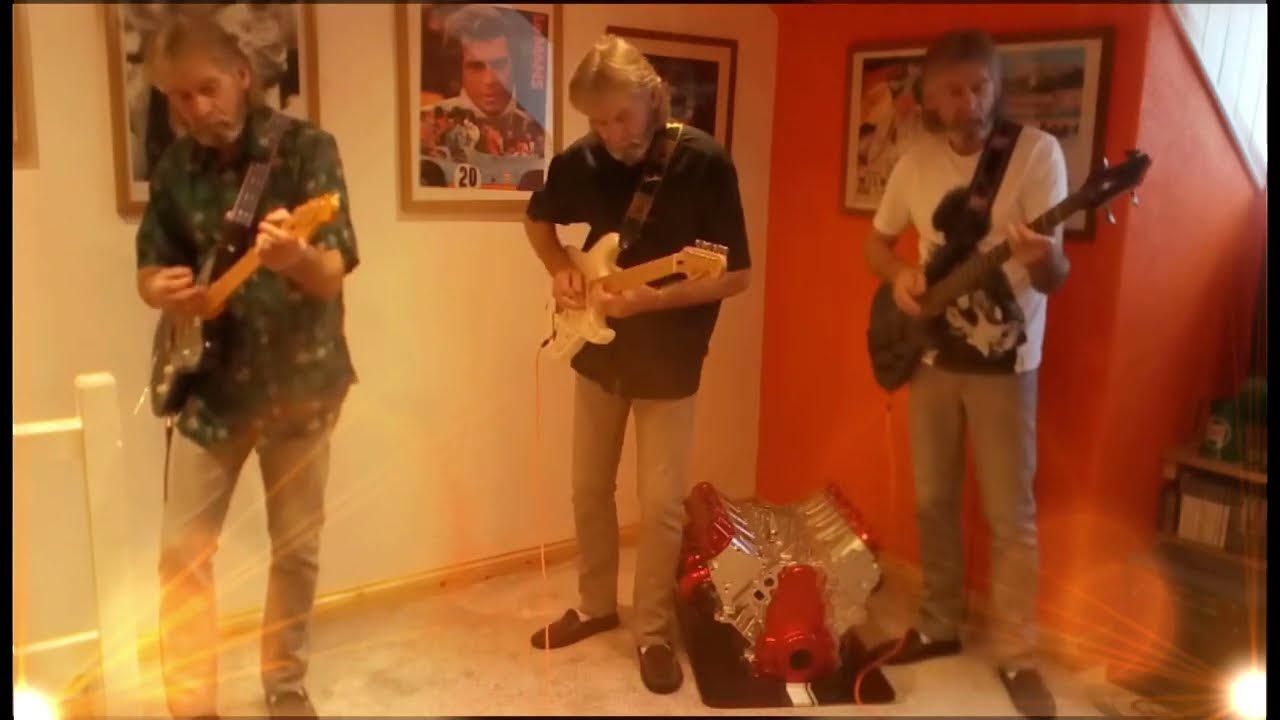 APACHE - The Shadows cover by The Triple - YouTube