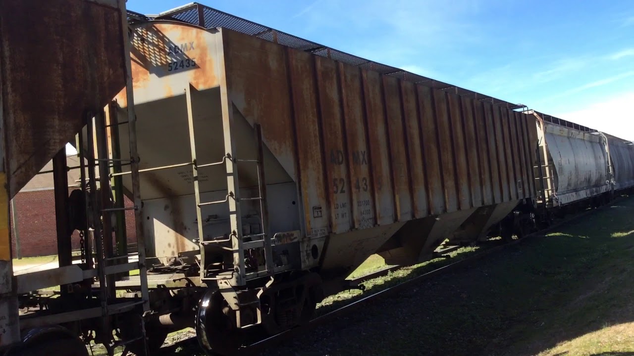 L&C train 16 pushing cars down to Kershaw 9548 in the lead - YouTube