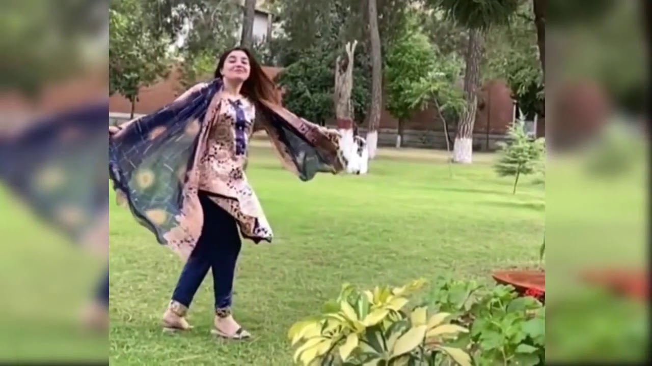 Pashto Singer Gull Panra Dance Video viral | Gul Panra Mast Dance - YouTube