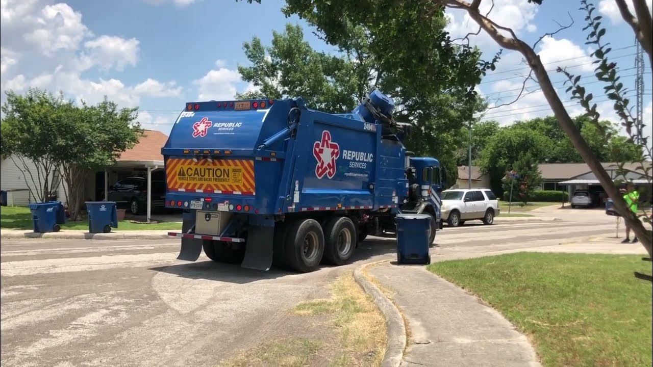 Republic Services Peterbilt 320/Heil Python - YouTube