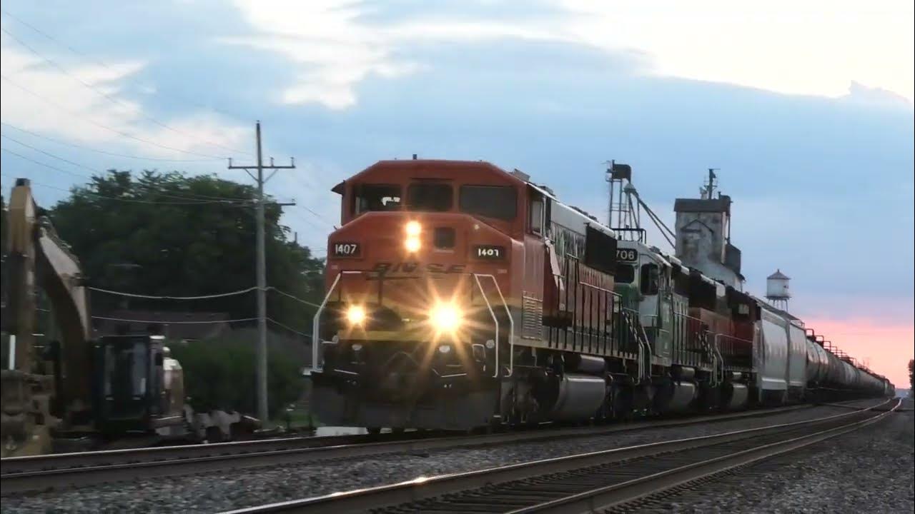 BNSF 1407 East in Mazon, IL 8/21/22 - YouTube