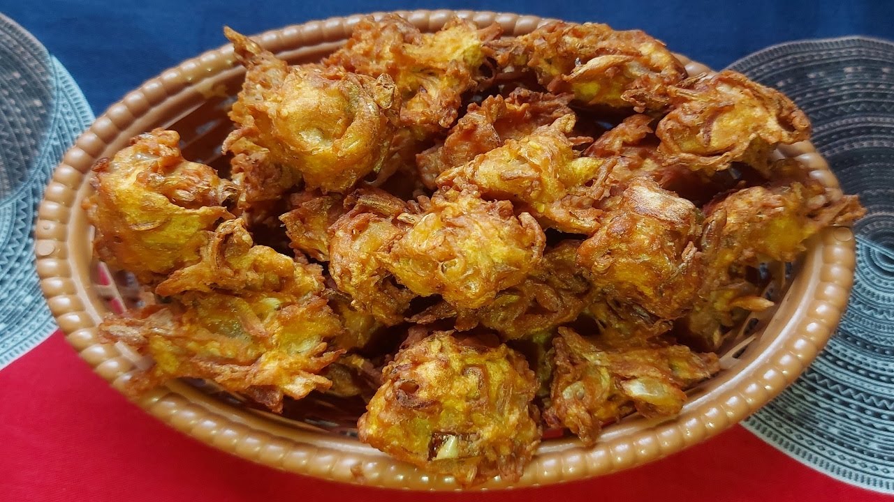 ইফতারিতে মুচমুচে পিঁয়াজু রেসিপি। এইভাবে বানালে ২-৩ ঘণ্টা কড়কড়ে থাকবে ...