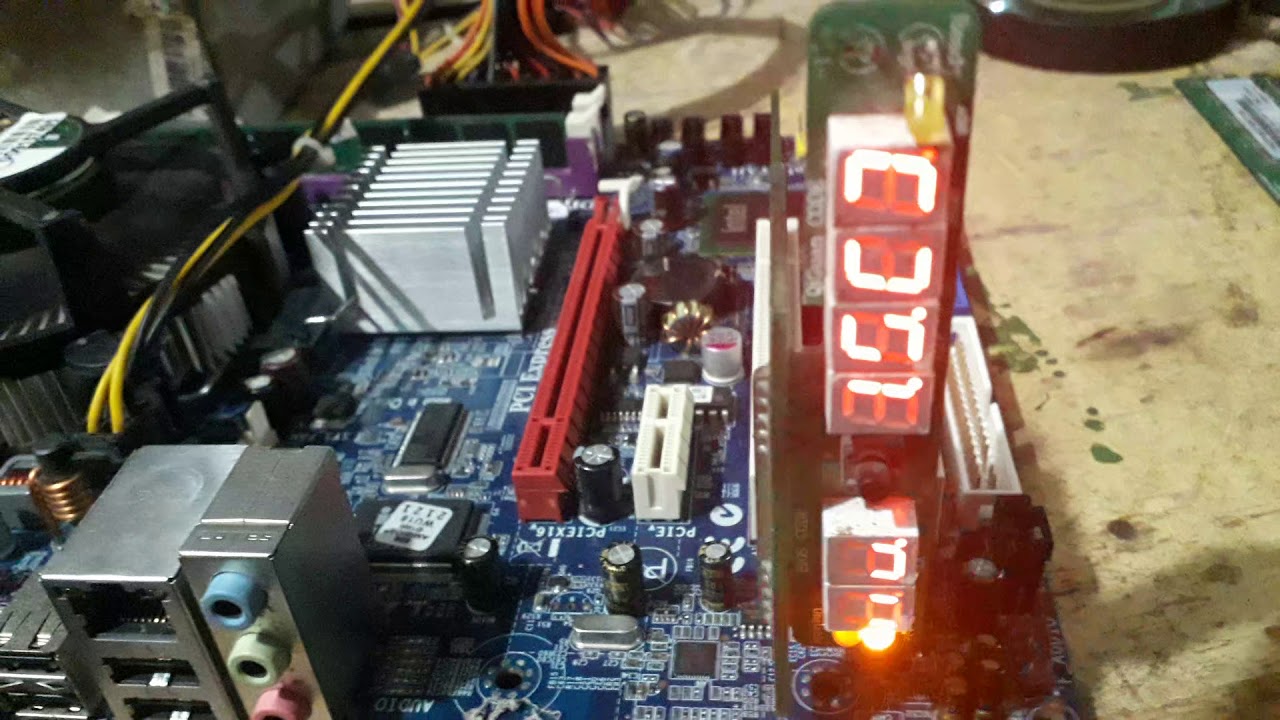 Placa mãe pcware gerador de clock em curto - YouTube