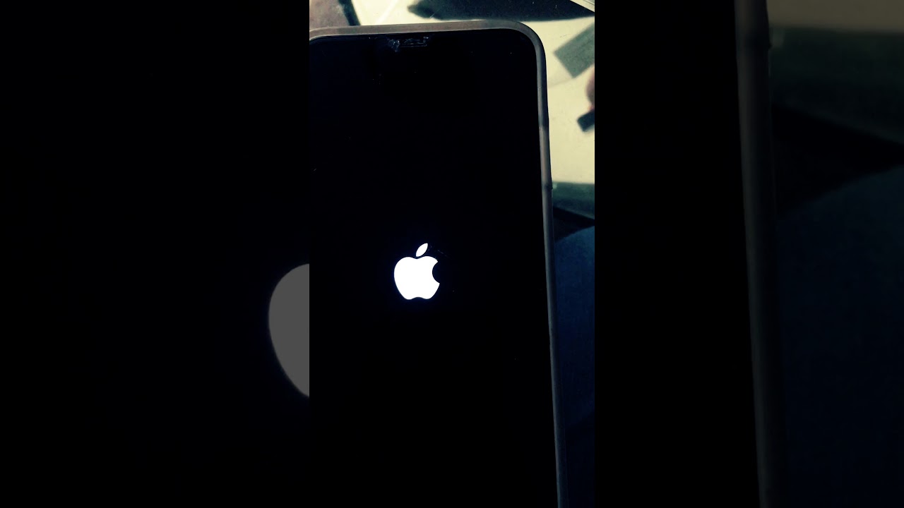 iPhone XS stuck on boot loop, Apple logo - YouTube