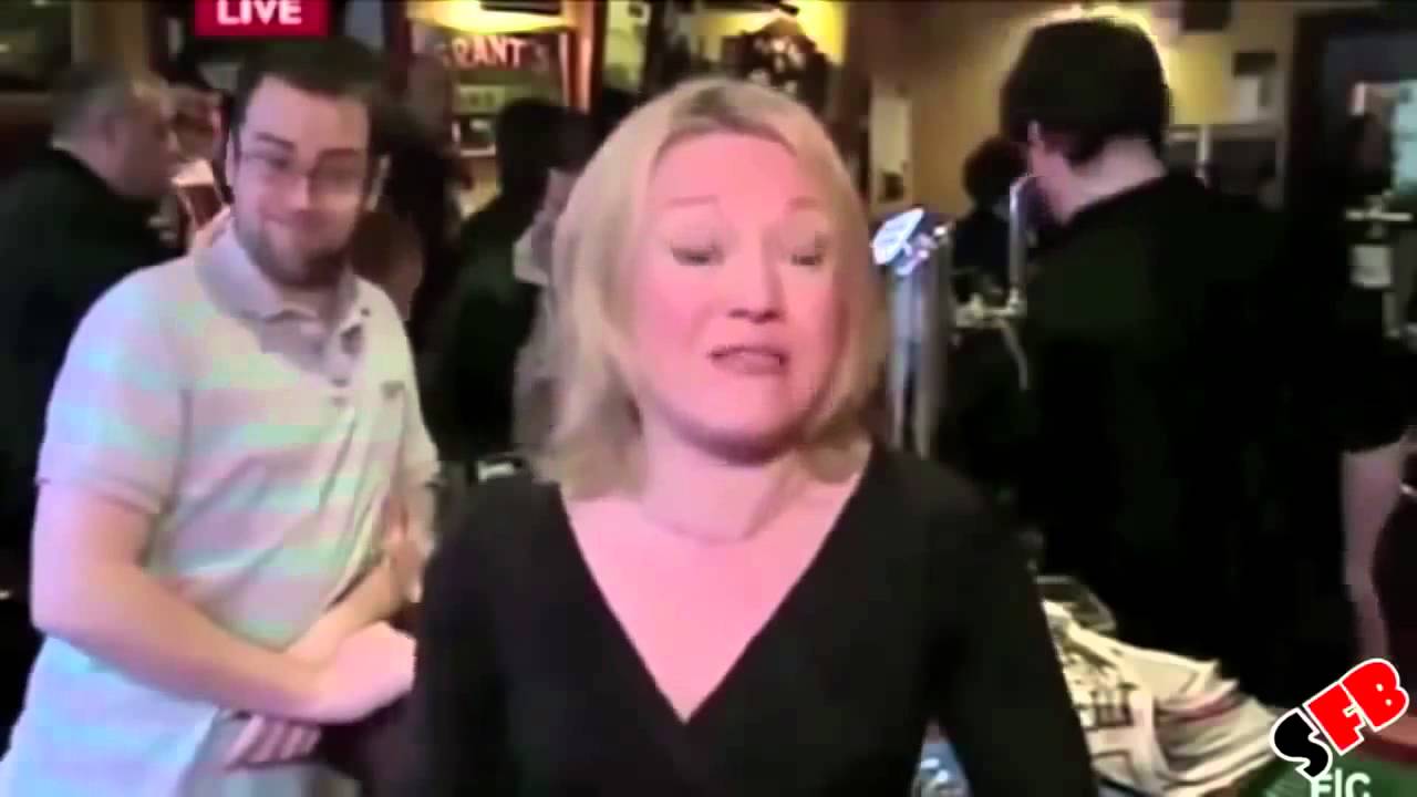 Funniest Runway Model Falls of All Time! - YouTube