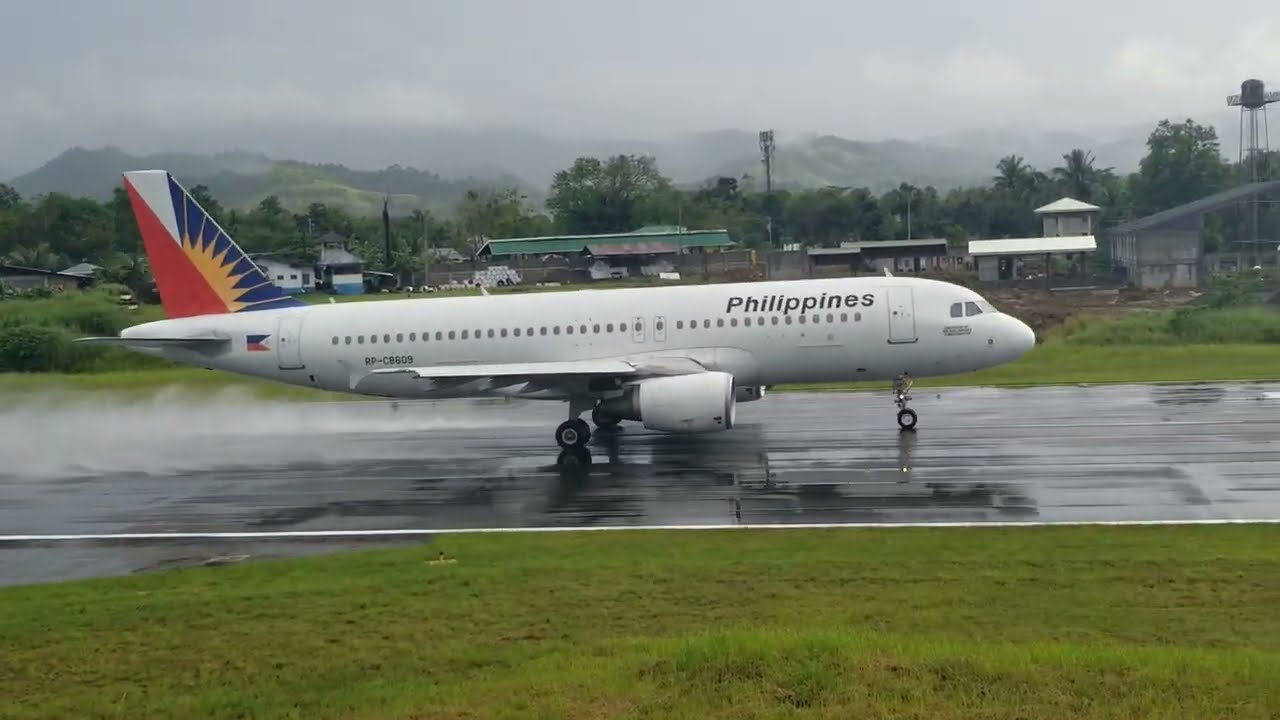 Philippine Airlines A320 Take Off at Butuan Airport - YouTube