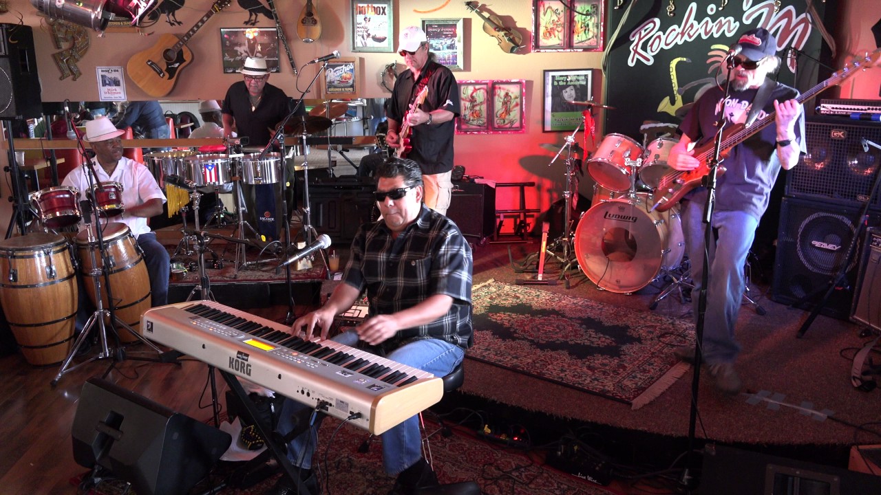 Moon Daddy Band - Viva Tirado - YouTube