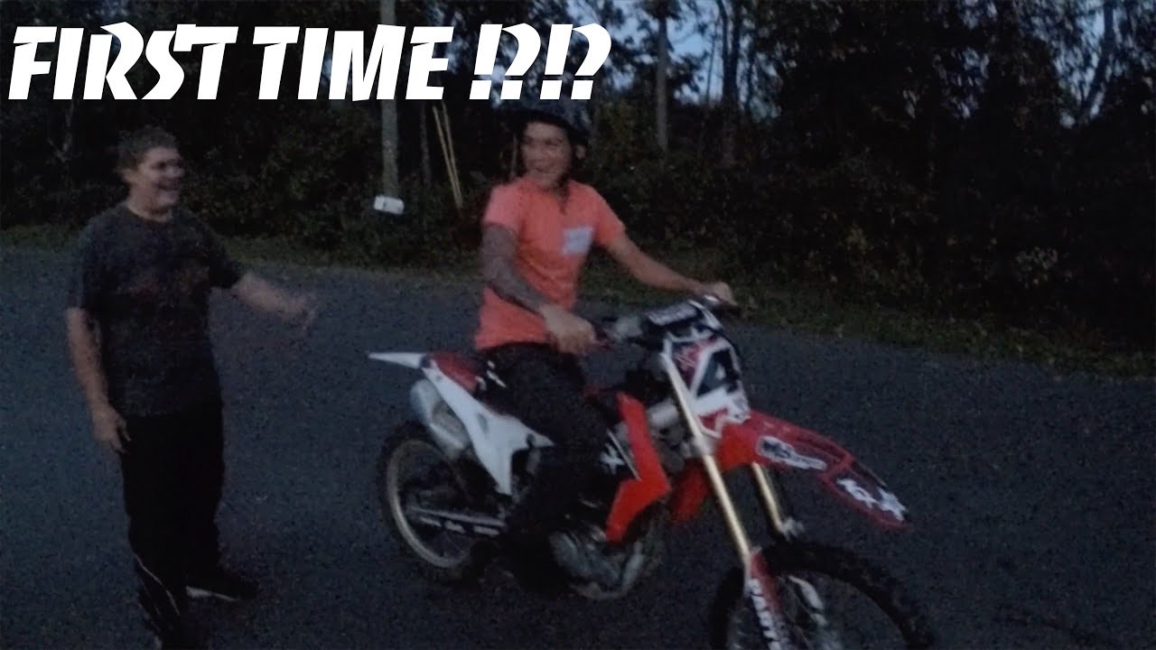 FIRTST TIME ON A CRF250R !! | BRAAP VLOGS - YouTube