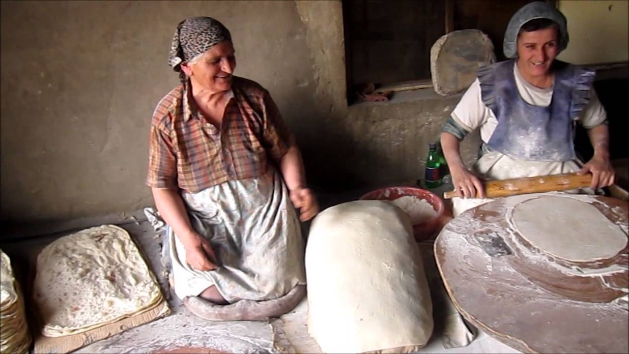 Haykakan jokhovrdakan erg «Hac ktkhem, gari a» - YouTube