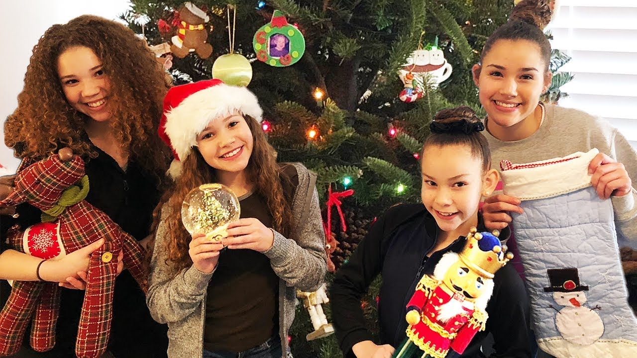 Decorating For Christmas With The Haschak Sisters! - YouTube