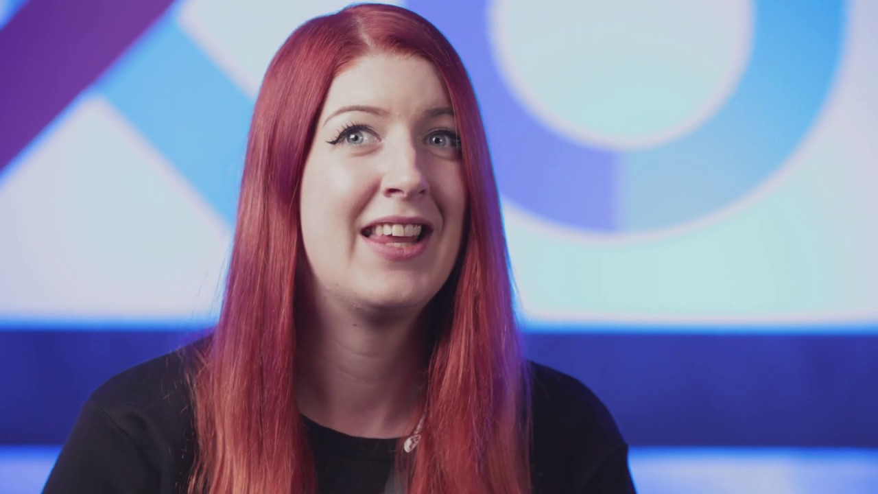 Izzi Smith - BEST SPEAKER SEOkomm 2018 - YouTube