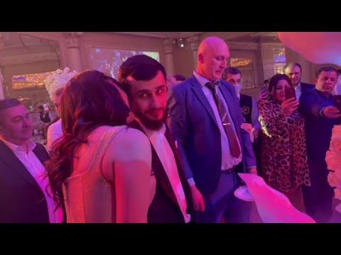 Rəqsanə qızının nişanına GÖRÜN NECƏ TORT HAZIRLATDIRDI