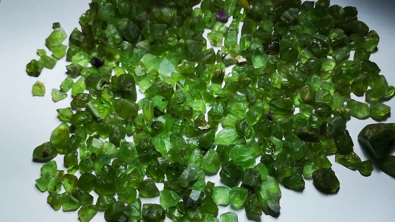 Peridot Stone | Peridot from Spat Mine | Peridot from Pakistan - YouTube