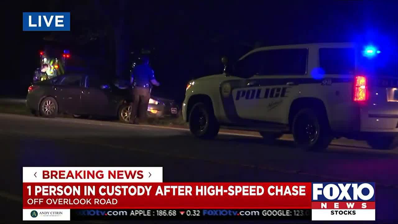 1 person in custody after high-speed chase off Overlook Road - YouTube