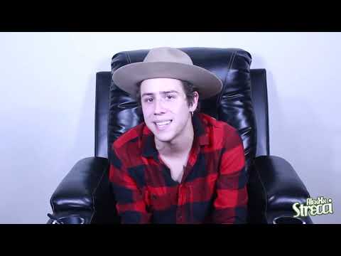 AlexXxStrecci: Strappy Responde4