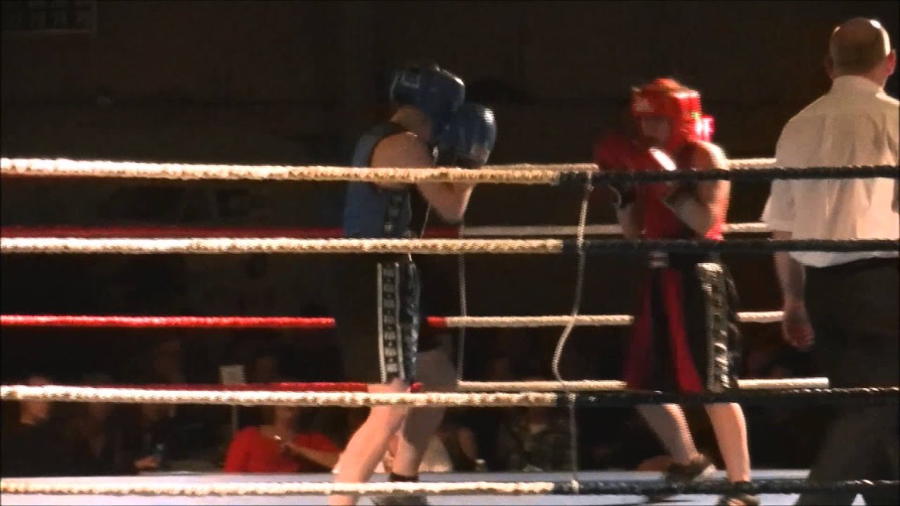 Elizabeth Paradis VS Alyssa Smith - YouTube