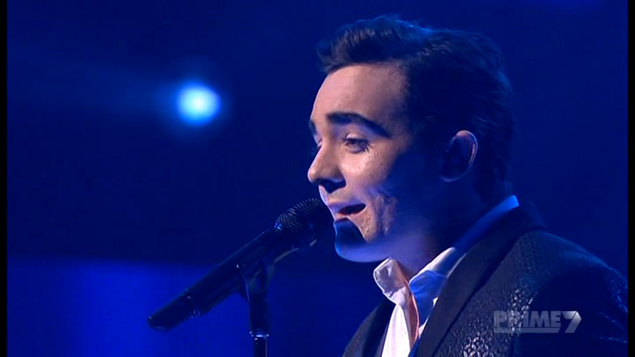 Xfactor Aus 2012 Grand Final Jason Owen sings Annie's Song - YouTube