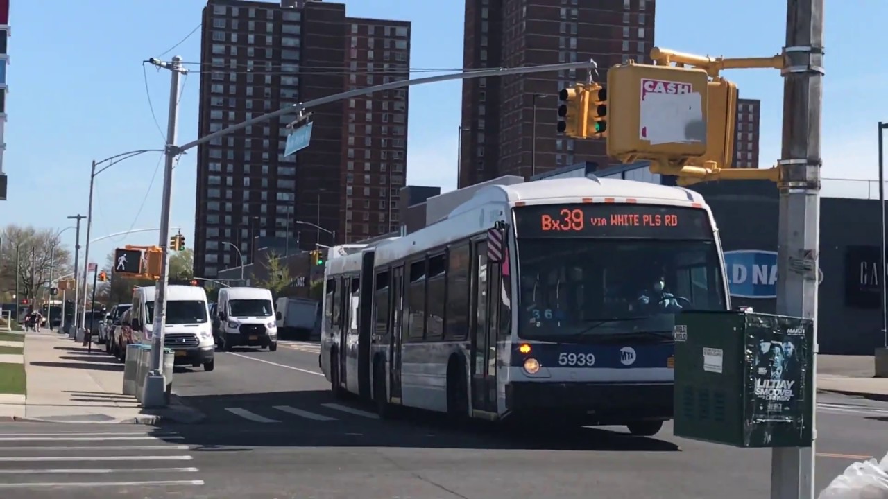 MTA NYC Bus: Novabus LFSA 5939 On The Bx39 @ Bruckner Plaza - YouTube