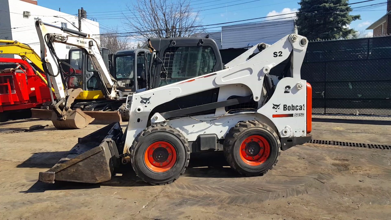 Bobcat s850 fully loaded - YouTube
