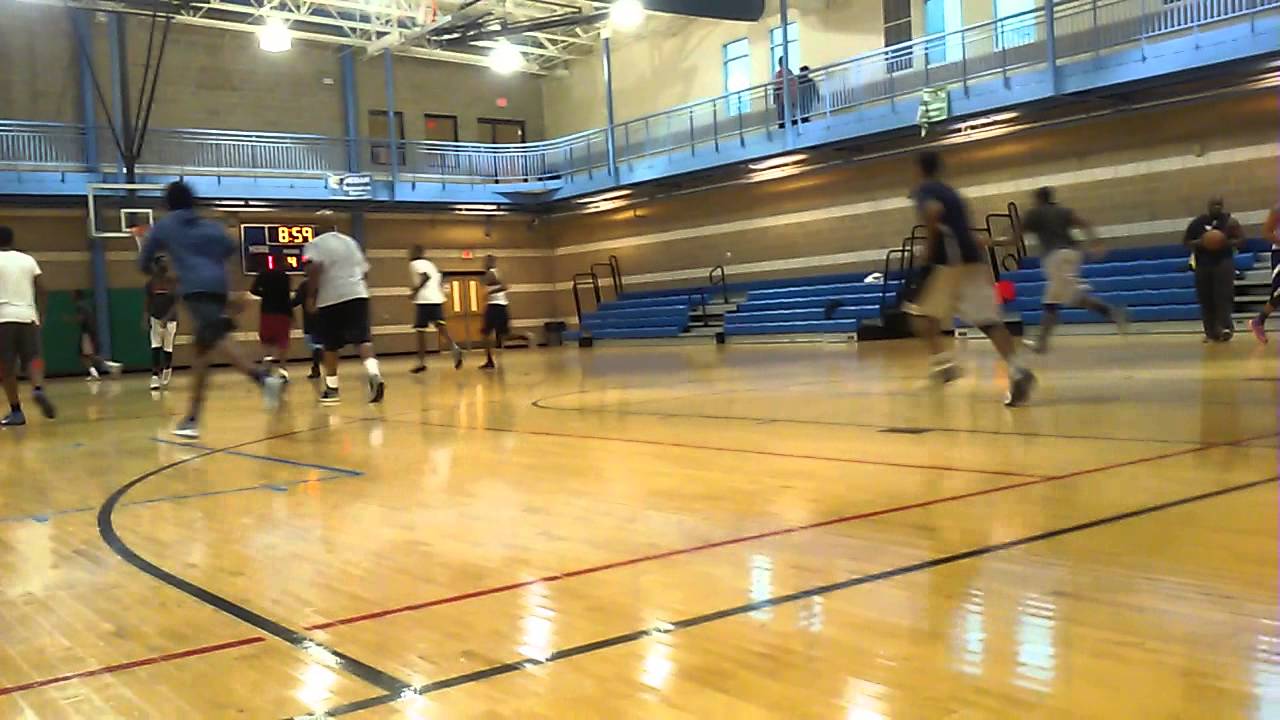 Redan Gym In Lithonia Ga. - YouTube