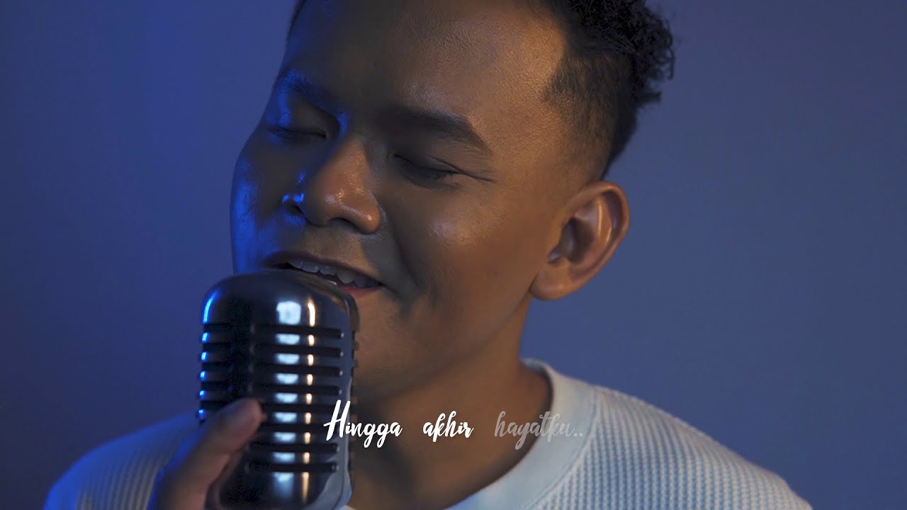 [MV] Ikhmal Ismail - Terus Menunggu (Lirik) - YouTube