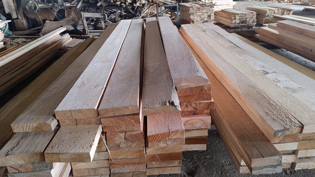 red Meranti sawing proses //1 - YouTube