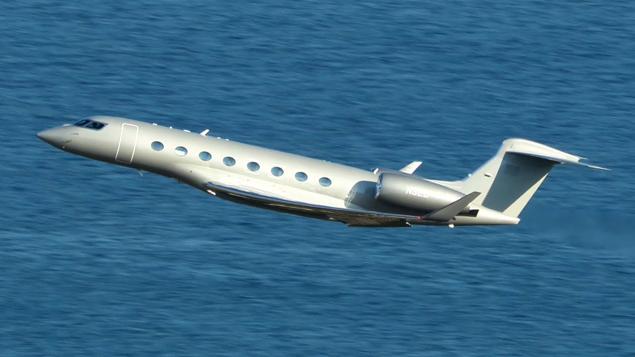 Beautiful Gulfstream G650ER - Hill View Takeoff - Split Airport SPU ...