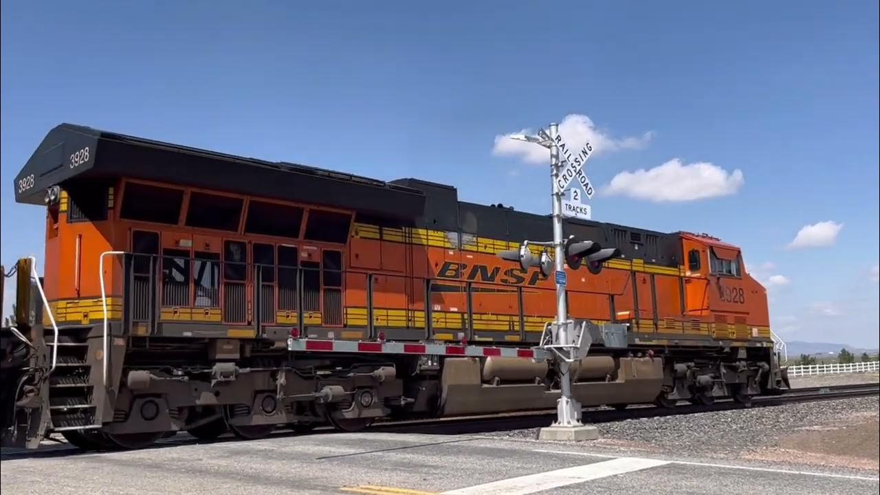 4/23/2023, 11:56 A.M., Based BNSF Trains On The Front Range - YouTube
