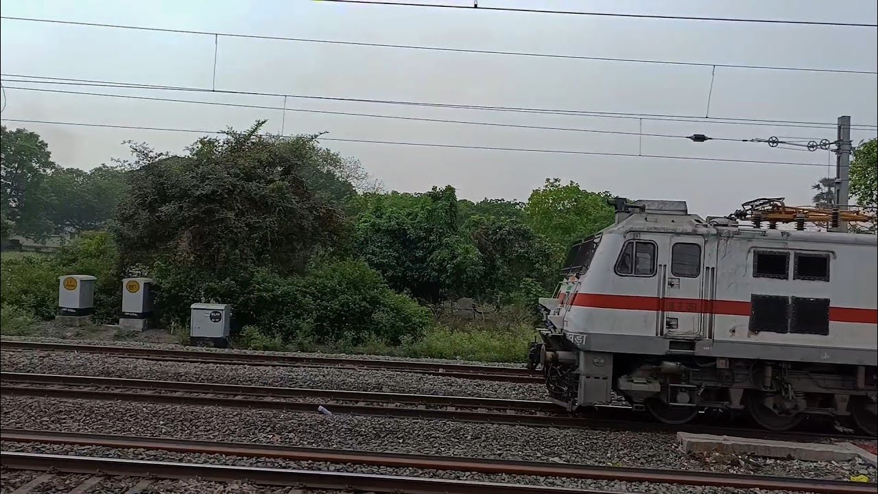 ICF V/S LHB Train Shatabdi+ Intercity Malda+Kamrup+Mokama Express ...