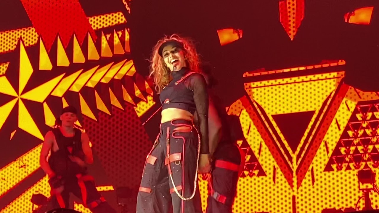 Little Mix feat Stormzy - Power - O2 Arena - 2nd November 2019 - YouTube