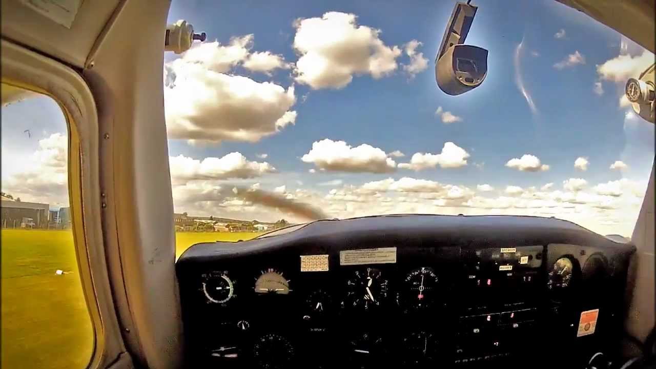 My First Flying Lesson! - Cessna 152 - Rochester Airfield - 09/12 - YouTube