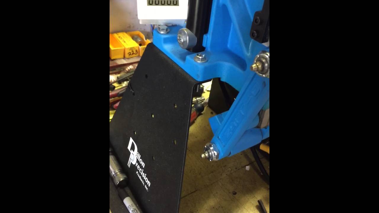 Dillon 650XL Counter - YouTube