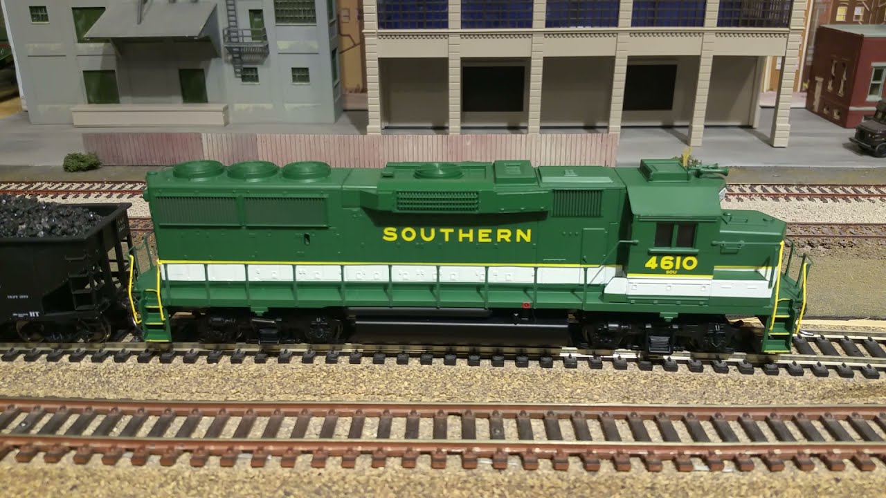 HO SOUTHERN RAILWAY ATHEARN ROUNDHOUSE GP59 WITH DCC AND SOUND UPGRADES ...