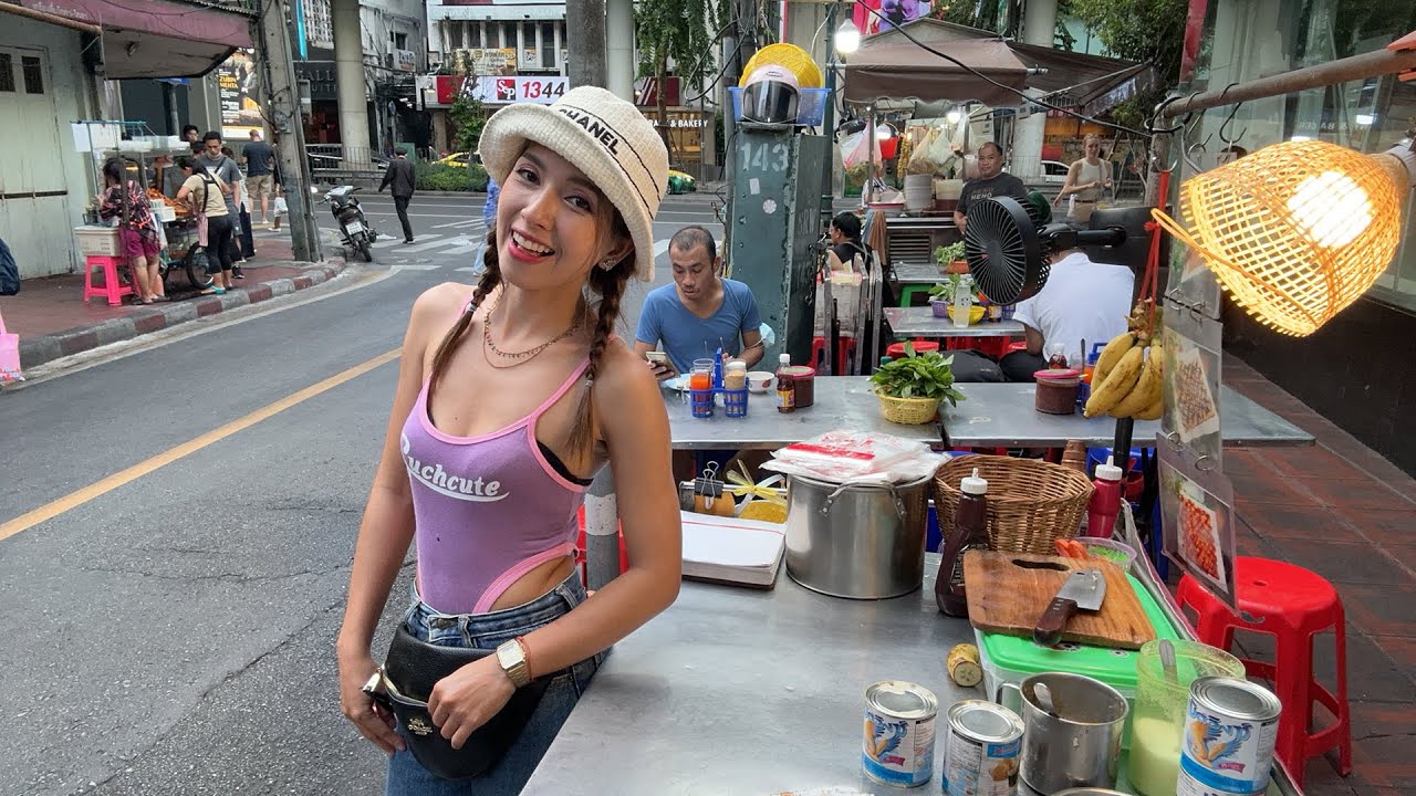 PUY ROTI LADY 🥰🥰 - YouTube