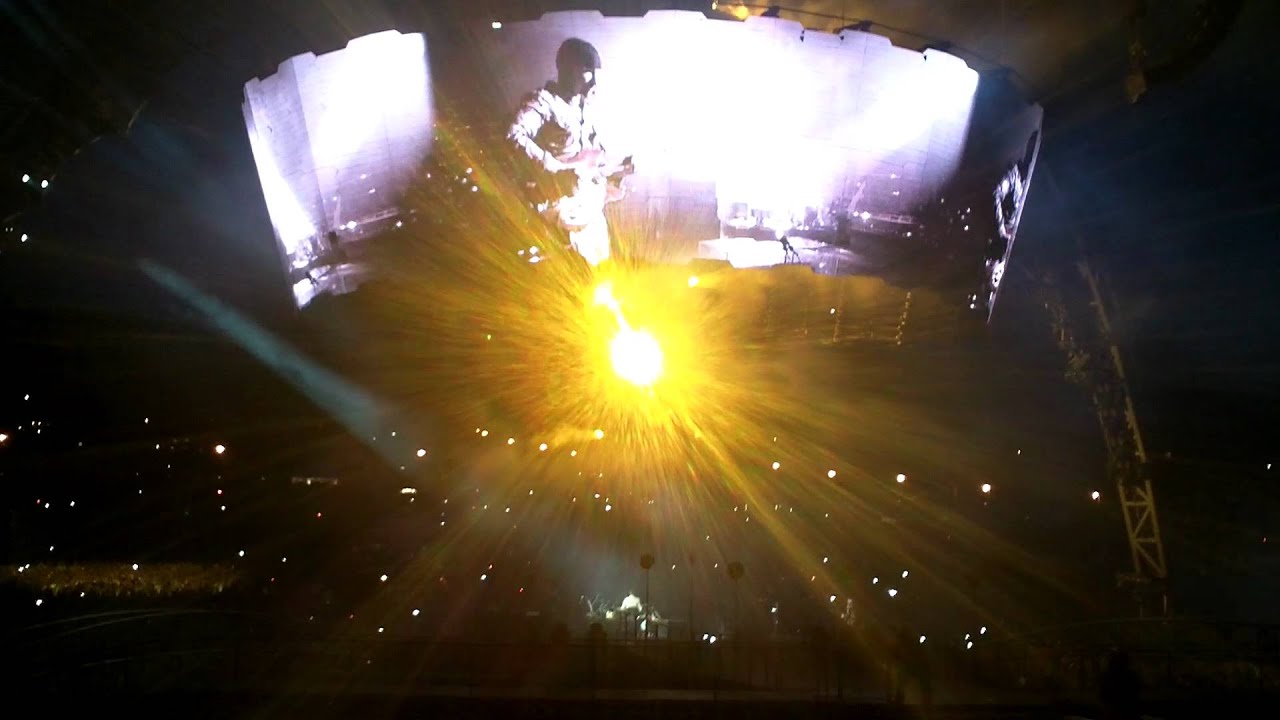 U2 360 Tour - Space Oddity, Even Better Than The Real Thing - Moncton ...