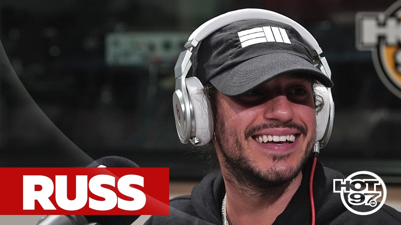 Russ Freestyles On Flex | #FREESTYLE059 - YouTube