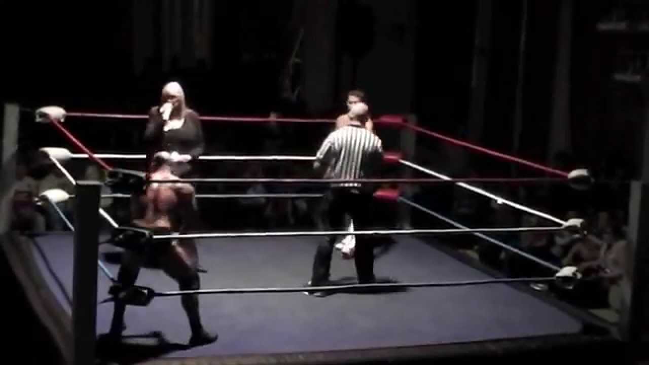 RUSSIAN CHAIN MATCH Dean Allmark vs Robbie Dynamite from Rhyl 25/8/2015 ...