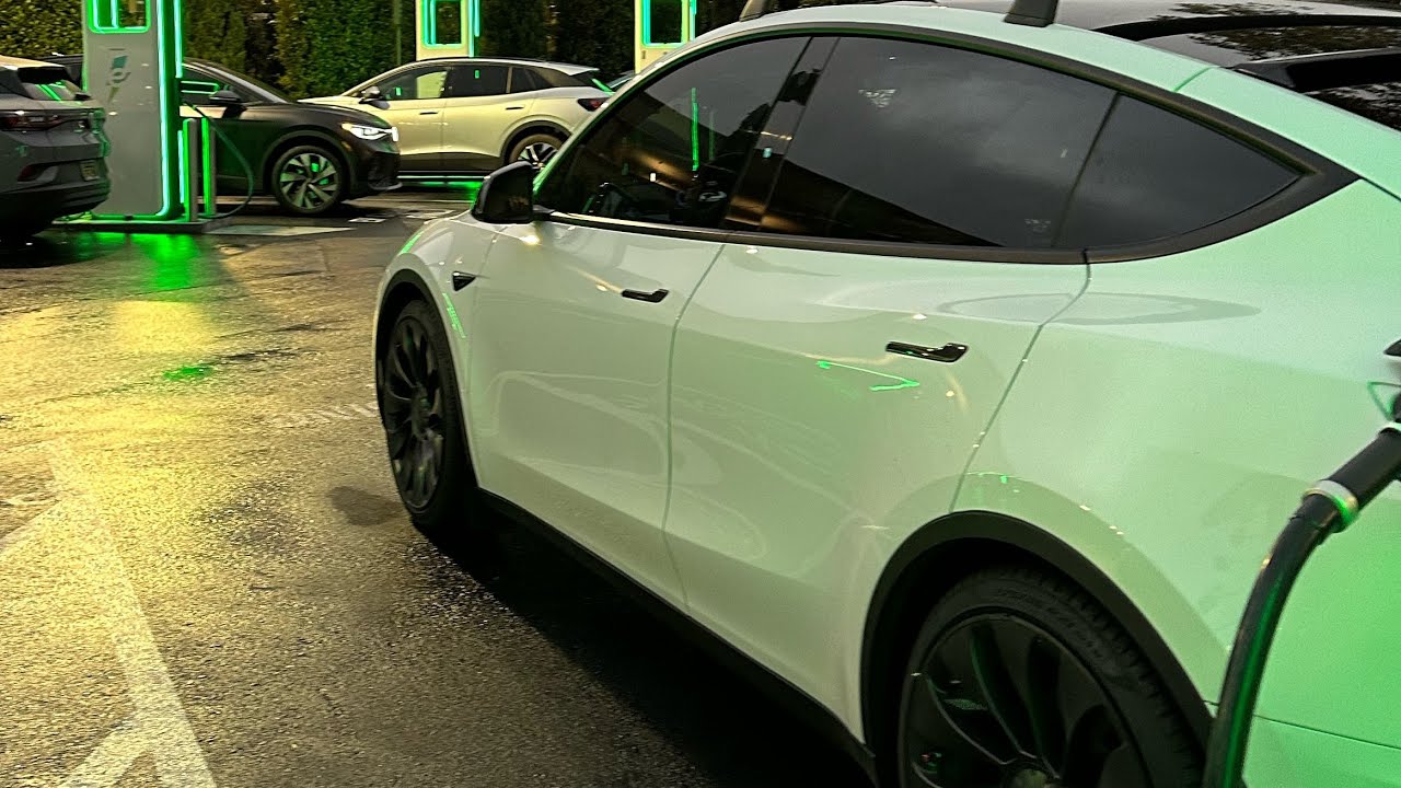 Tesla Model Y Performance 21” Tires Replacement at 18,000 Miles 😳 - YouTube